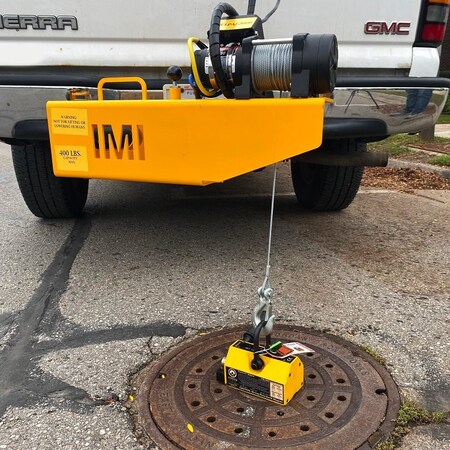 Mag-Mate Manhole Power Arm - Powers, Receiver Mou MCLPAE2000 | Zoro
