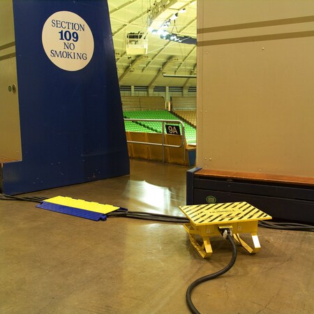 Hubbell Wiring Device-Kellems Power Distribution Box, 50 AC, 120V ...