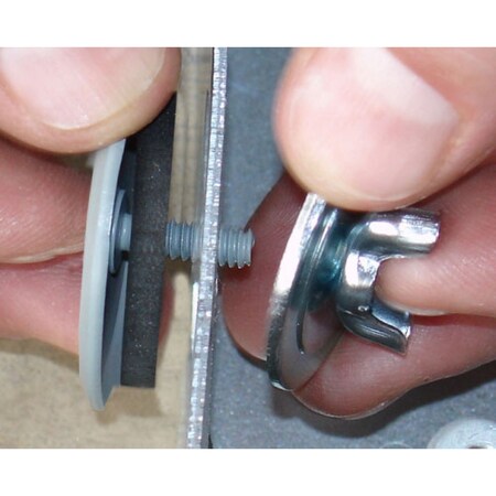 Southwire One-Half In. Oil-Tight Knockout Seal W/ Gasket KOS-50-OT | Zoro