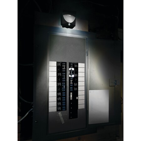 Maxsa Innovations Battery-Powered Motion-Activated Outdoor Night-Light ...