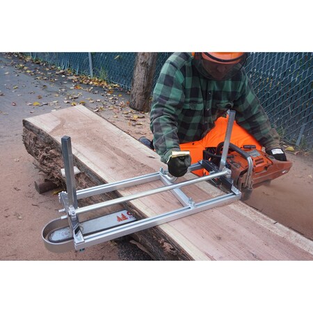 Granberg Alaskan Chainsaw Mill MKIV 48 in. Portable Lumber Mill Kit ...