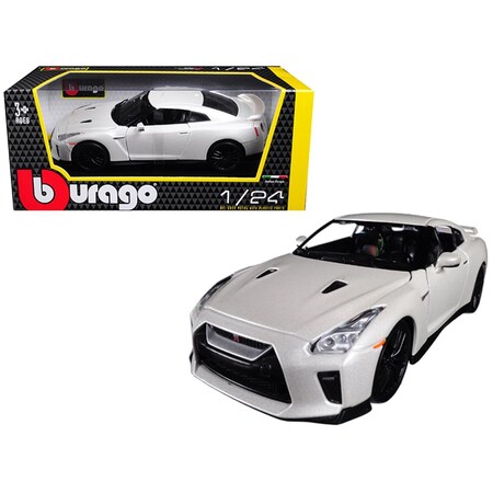 Bburago B 1 isto 24 2017 Nissan GT-R R35 Diecast Car Model; White ...