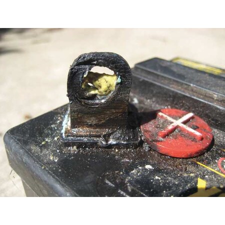 Crc Battery Terminal Cleaner, Aerosol Spray Can, 12 oz, 11 oz nt wt ...