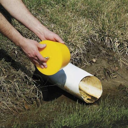 Pig PIG Drain Plug, Yellow PLR252 | Zoro