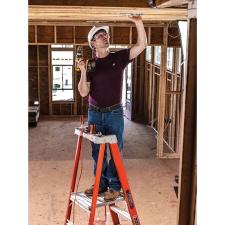 Louisville 8 ft 1 in Fiberglass Platform Stepladder, 300 lb Capacity ...