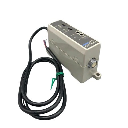 Keyence Laser Displacement Sensor Amplifier Unit LB-60 | Zoro