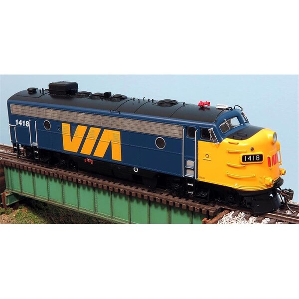 Rapido HO Scale Via GMDD FP7 LokSound & DCC True North Rail - No.1418 ...