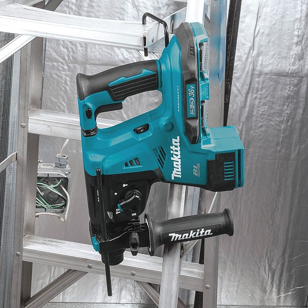 Makita xrh08z store